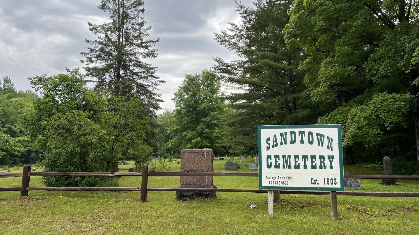 Sandtown Road ( A Route), Michigan | Offroad Trail Guide & Map