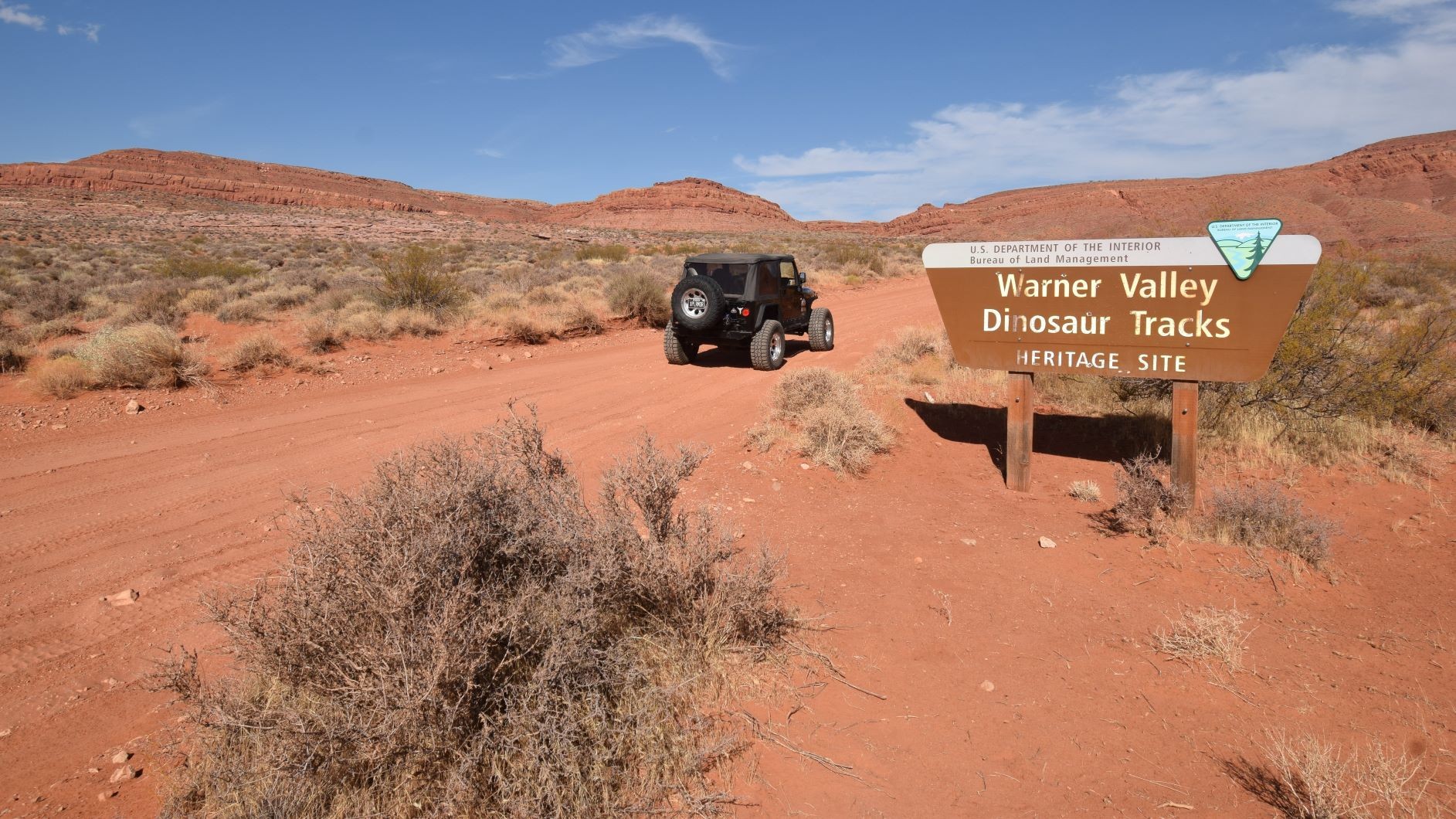 Dinosaur Tracks, Utah | GPS Map, Photos & Reviews